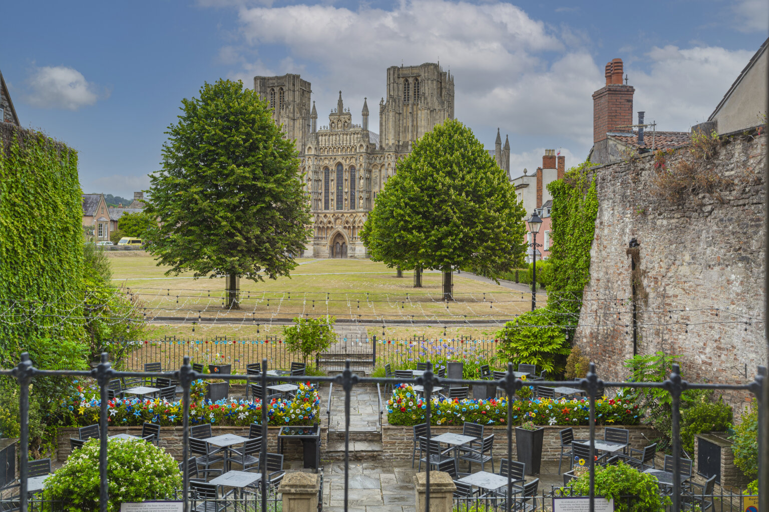 About The Swan in Wells
